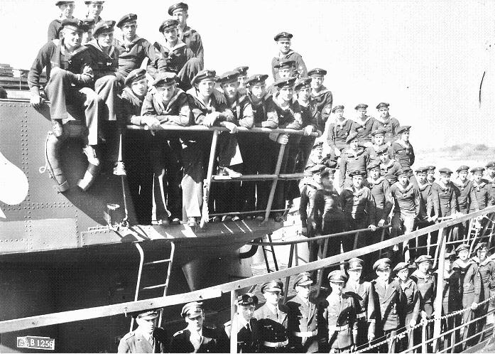 Type IX-C 1/32 scale/Type IX-C 1/72 scale: U-889 Type IX-C/40