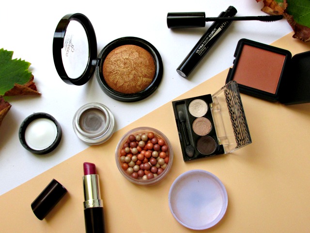 Autumn Makeup | Gold Eyes & Berry Lips — What Sarah Writes