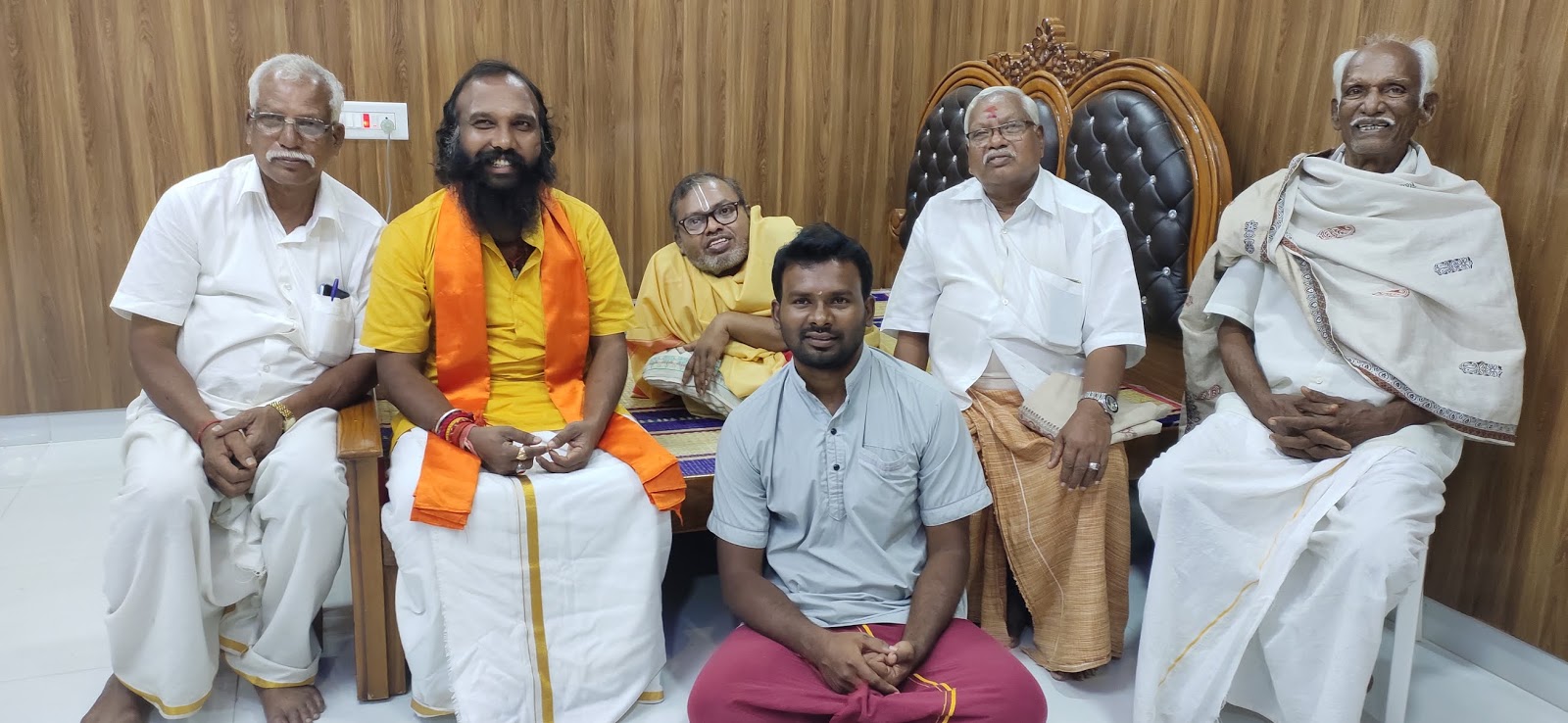 Rama Ravikumar Hindu Tamilar katchi with Guruji - 2020