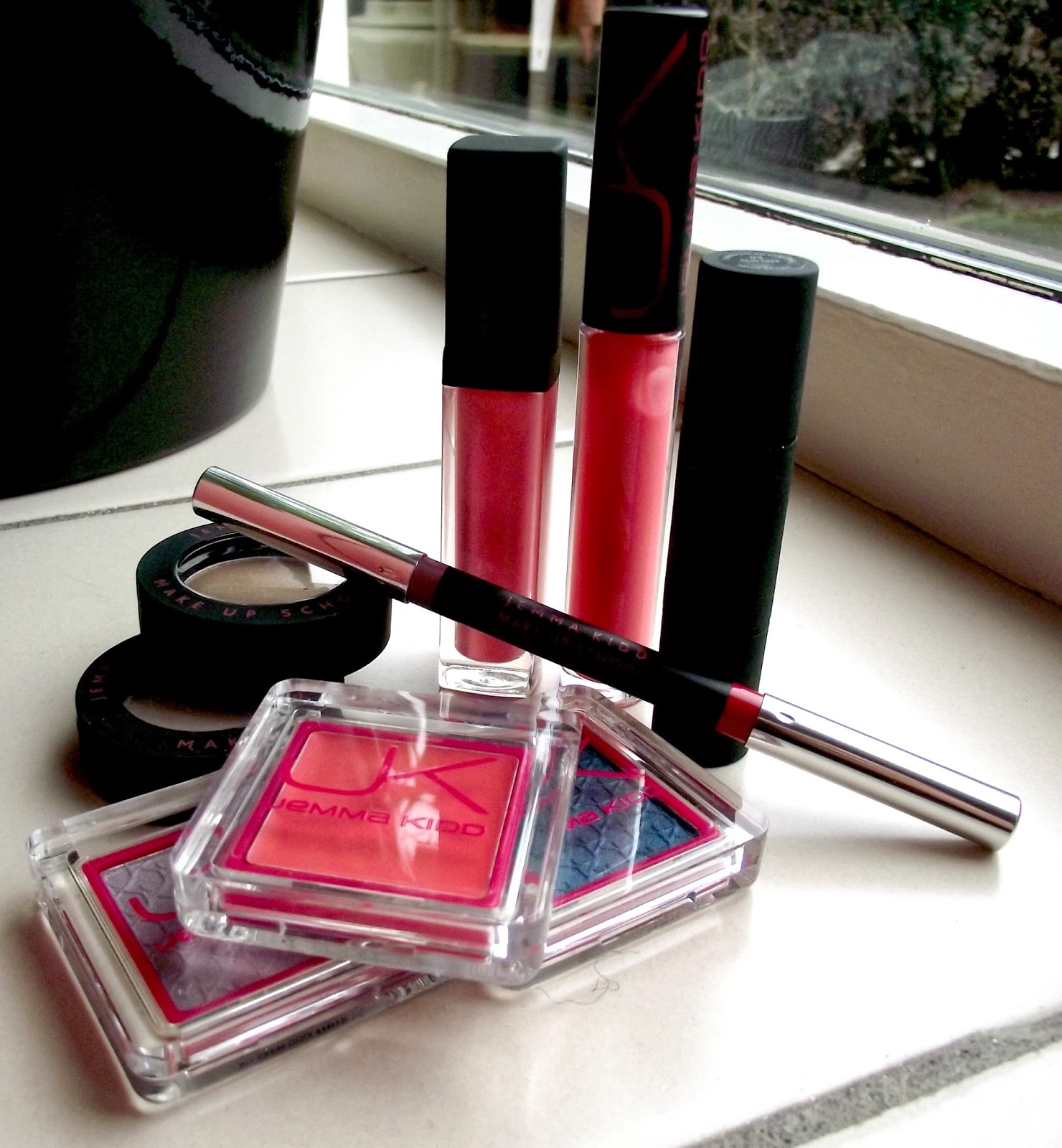 Specs and Style: Jemma kidd Make-up School producten