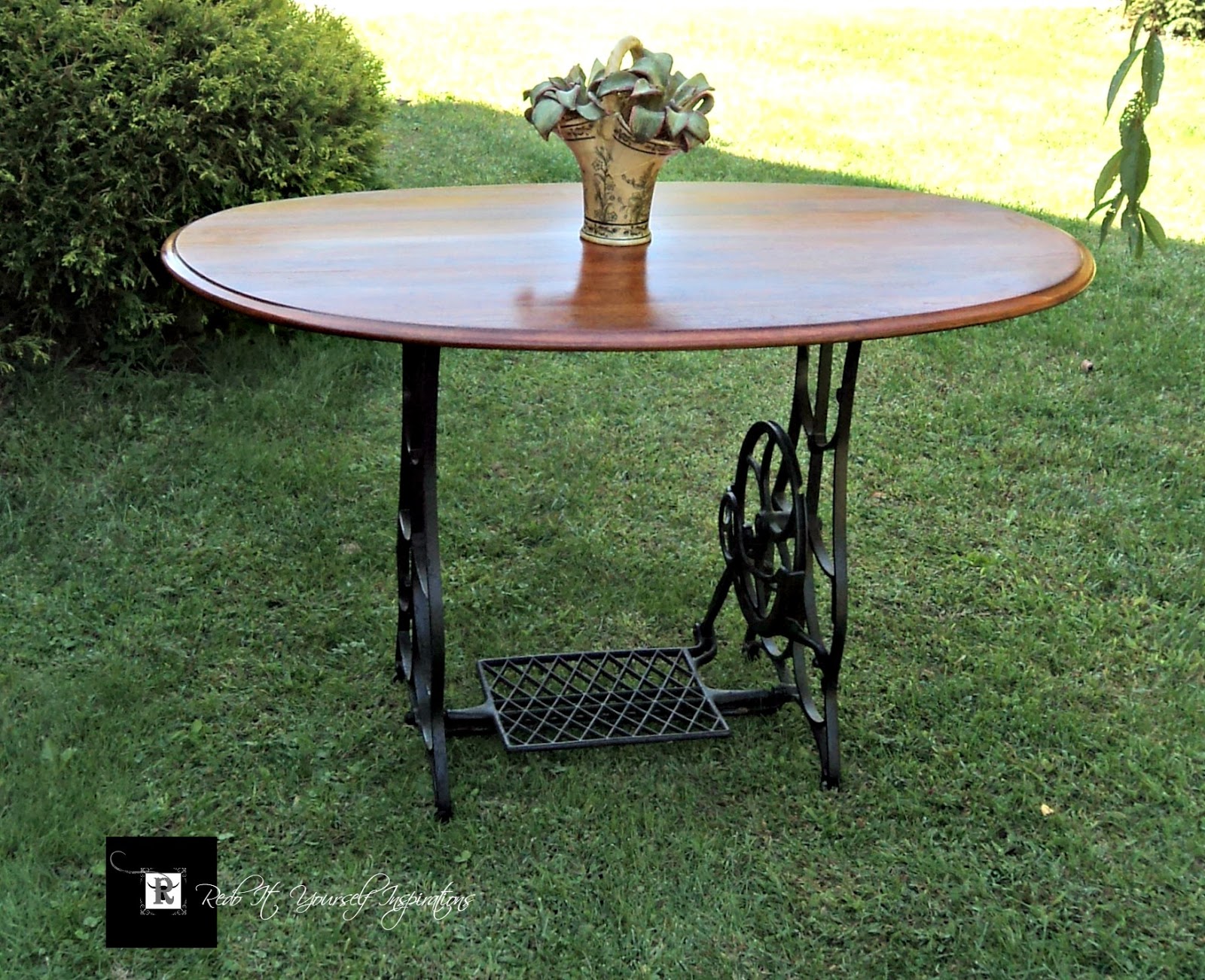 Evey's Creations: Sewing Table Base Repurpose- Guest post!