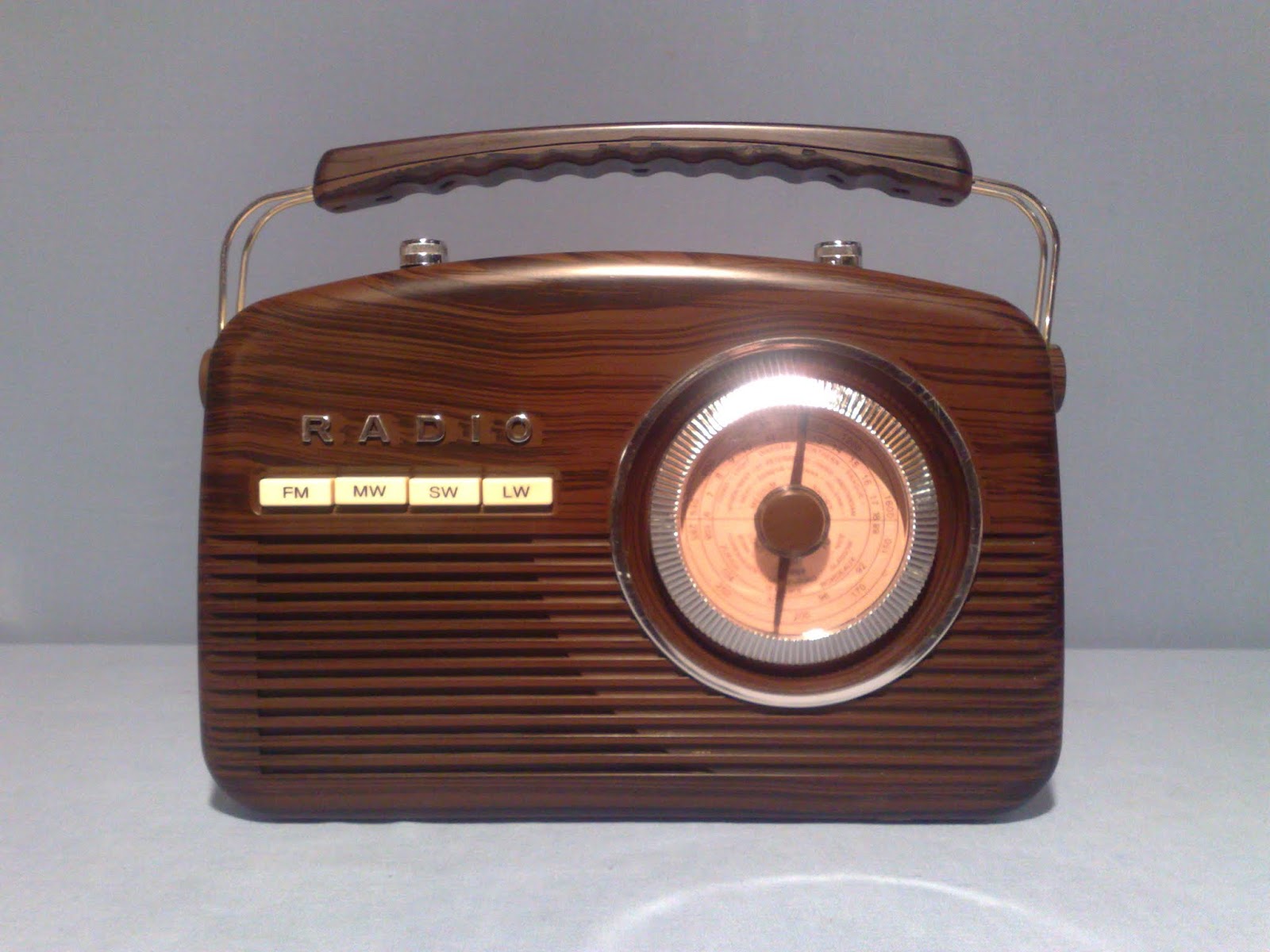 TOM's TECH TOYS: Radioes & Electronics Made in China