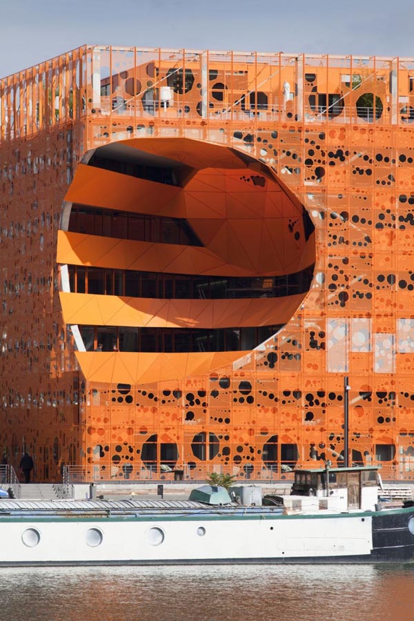 Ingenious Orthogonal Orange Cube with Innovative Architecture | Home ...