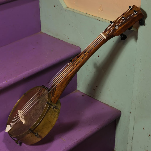 1860s 6-String Fretless Mini Minstrel Banjo