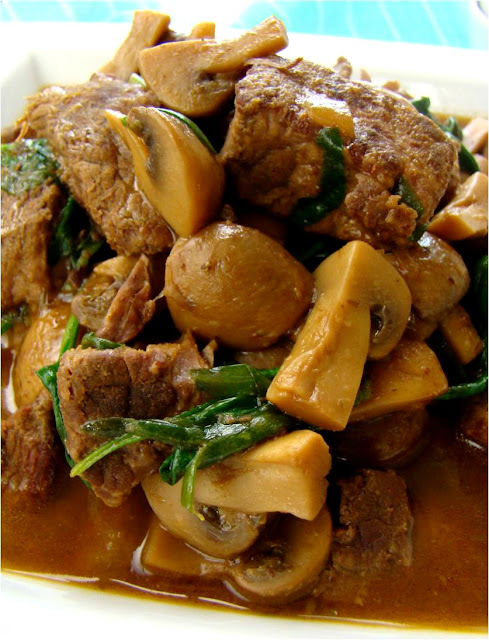 Stewed beef & mushrooms