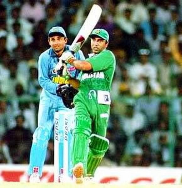 When Saeed Anwar Made 194 Runs Vs India - Photos Blog - Everything In ...