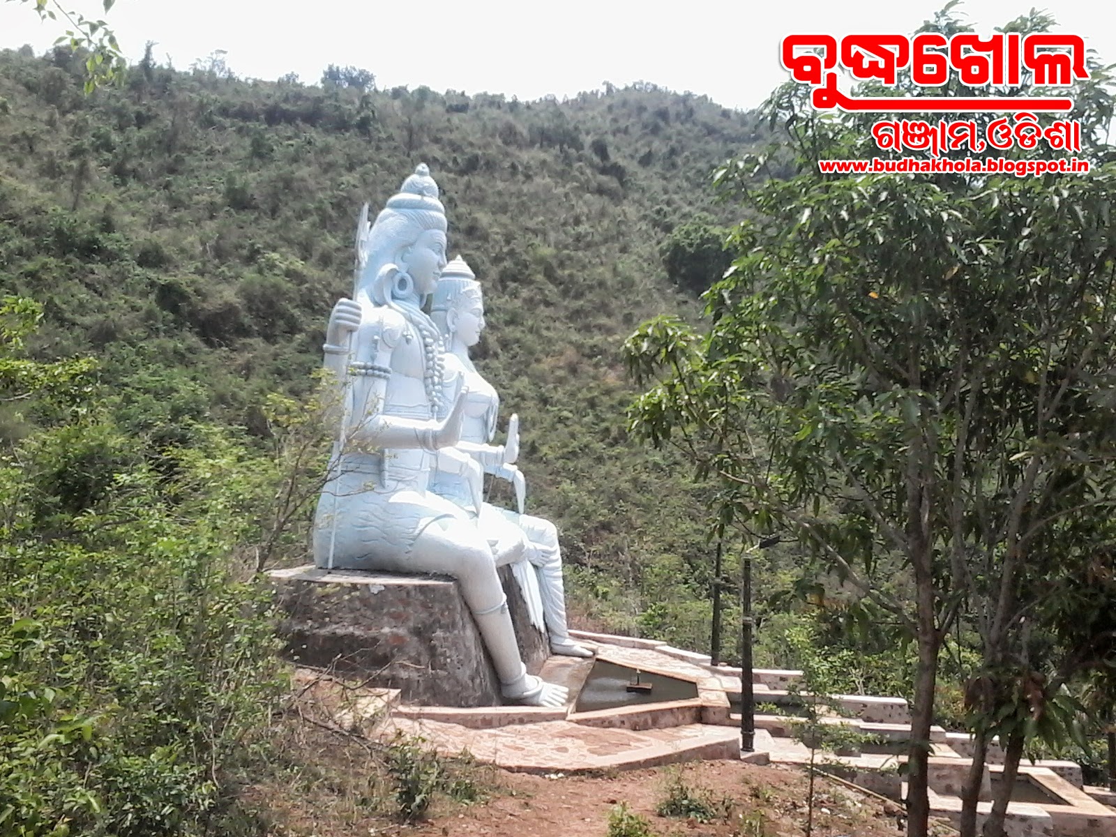 Statue of Lord Shiva and Pravati | BUDHAKHOLA Temple | Ganjam | Odisha.