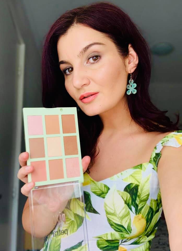 Beauty Magic Box: Pixi Beauty Summer Makeup Look & Products