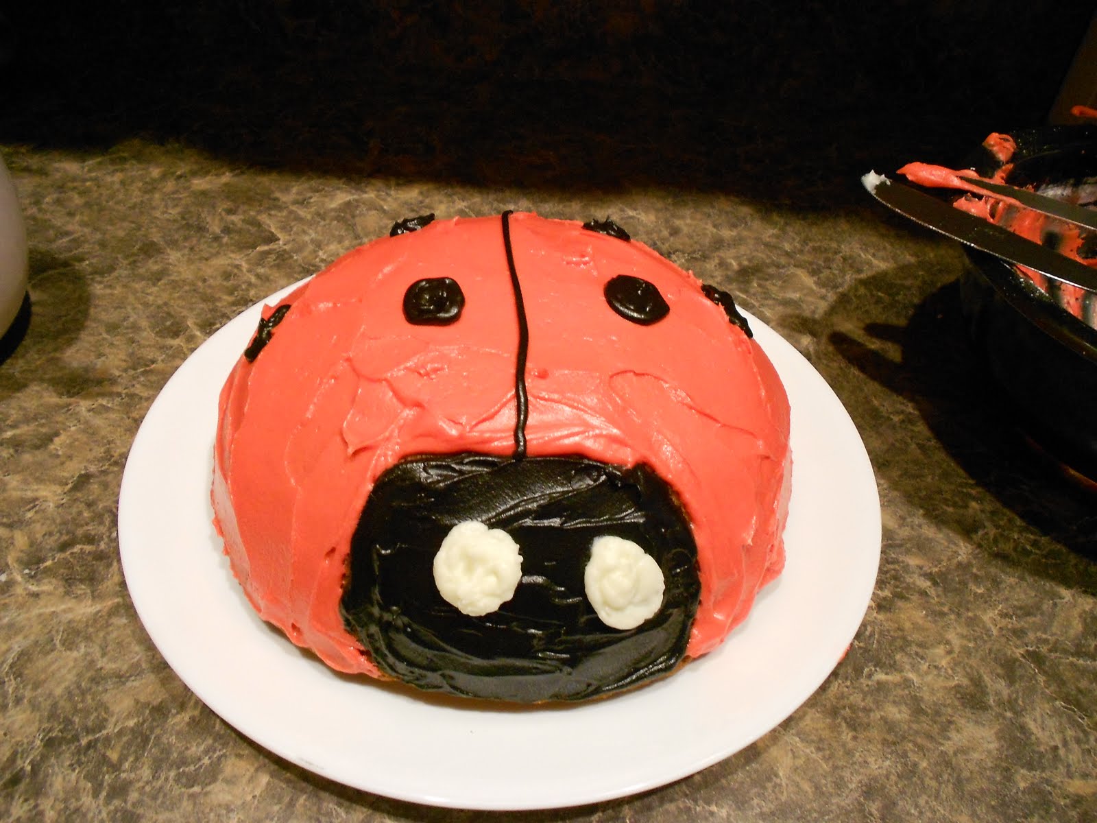 Almost Unschoolers: How to Make a Super Simple Ladybug Cake