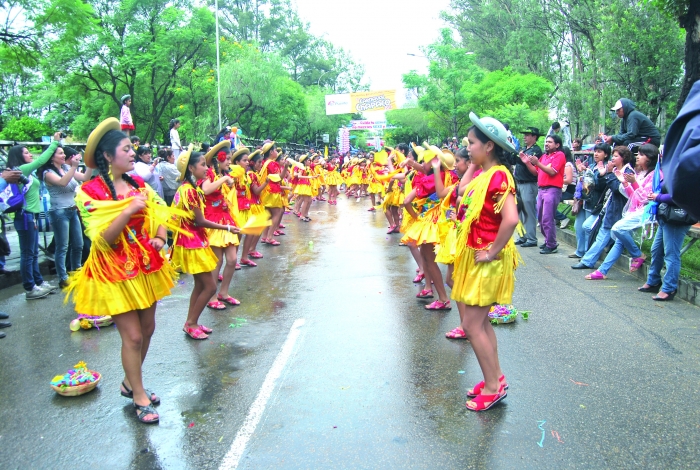 Las Comadres festejaron churo y se extiende la tradición chapaca a todo ...