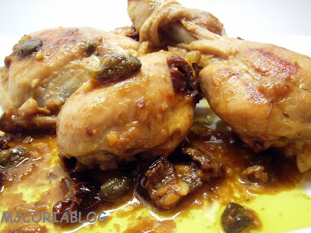 MjCoriaBlog: POLLO CON ALCAPARRAS