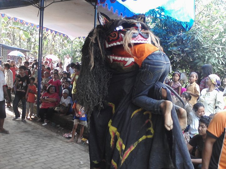 Kesenian Weleri dalam Seni Barongan ~ weleri Kesenian Weleri dalam Seni Barongan ~ weleri