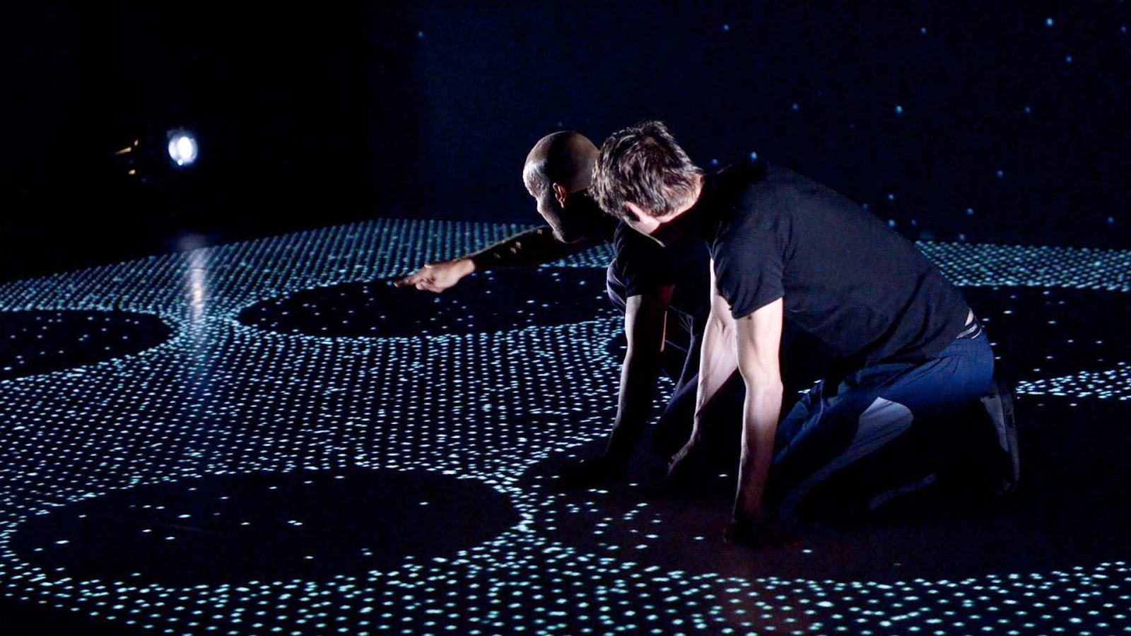 NAU NUA: MOURAD MERZOUKI | Pixel