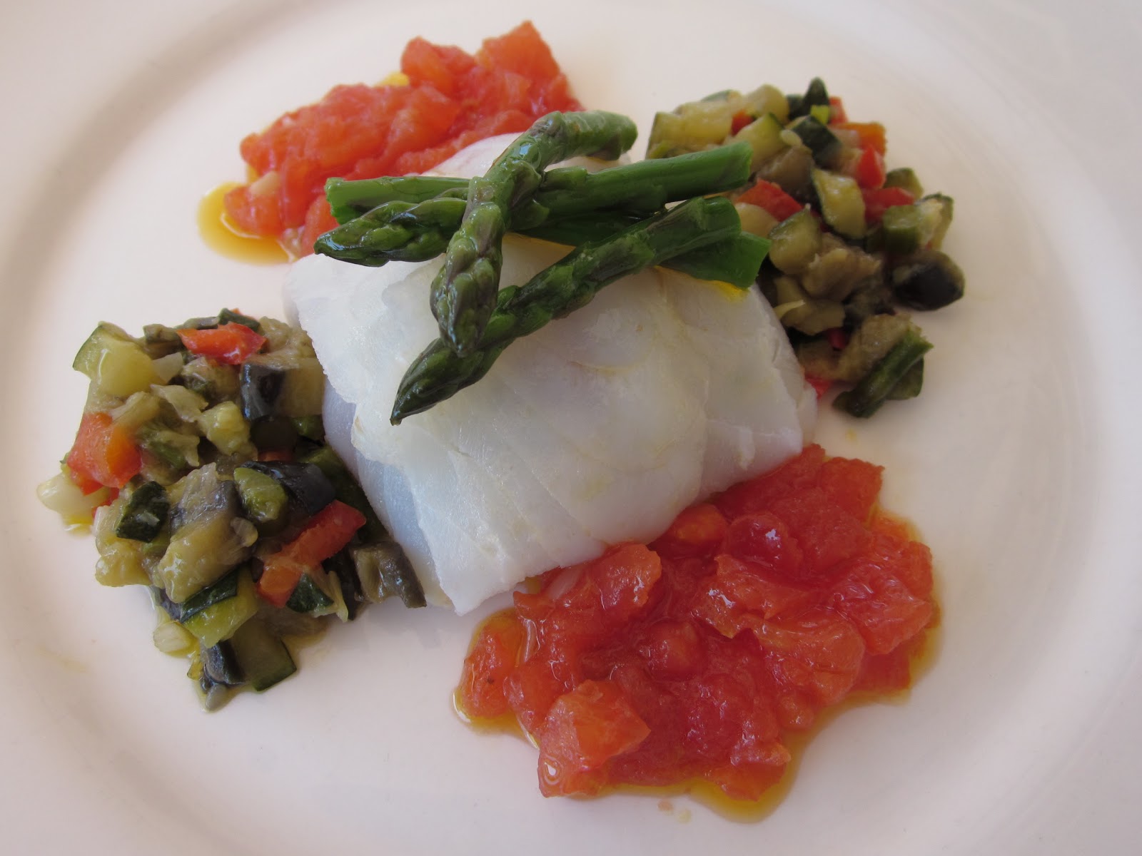 Bonissim: CARPACCIO DE BACALLÀ AMB SAMFAINA - COD AND VEGETABLE CARPACCIO