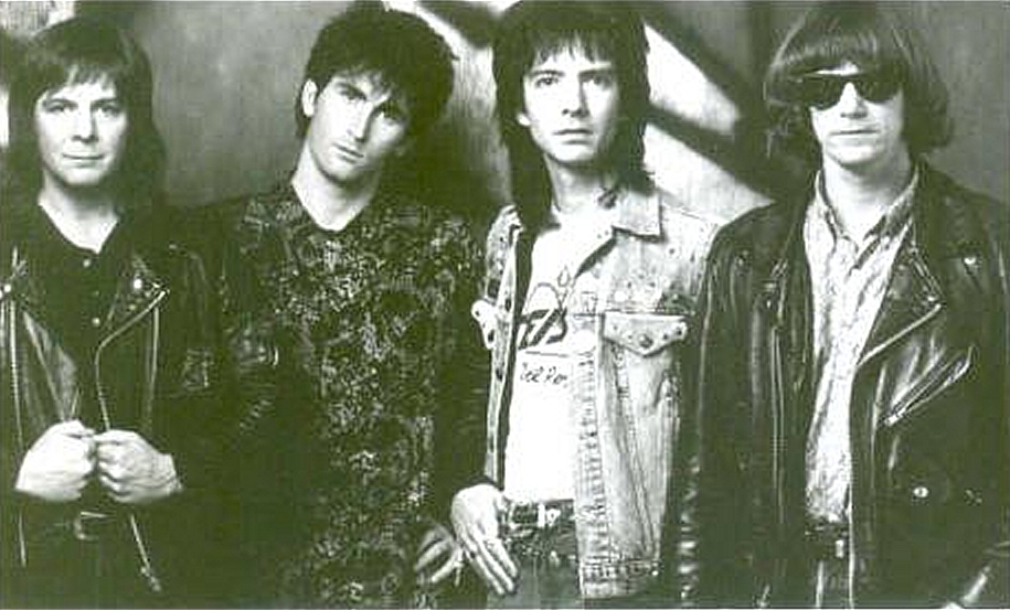 Der Musik Blog Aus Freiburg: "Updated" Bands I Like Live - Droogs - San ...