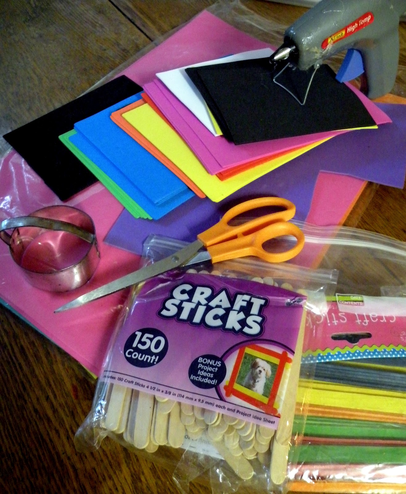 The Fantastic Five: Talking Stick Puppet Tutorial