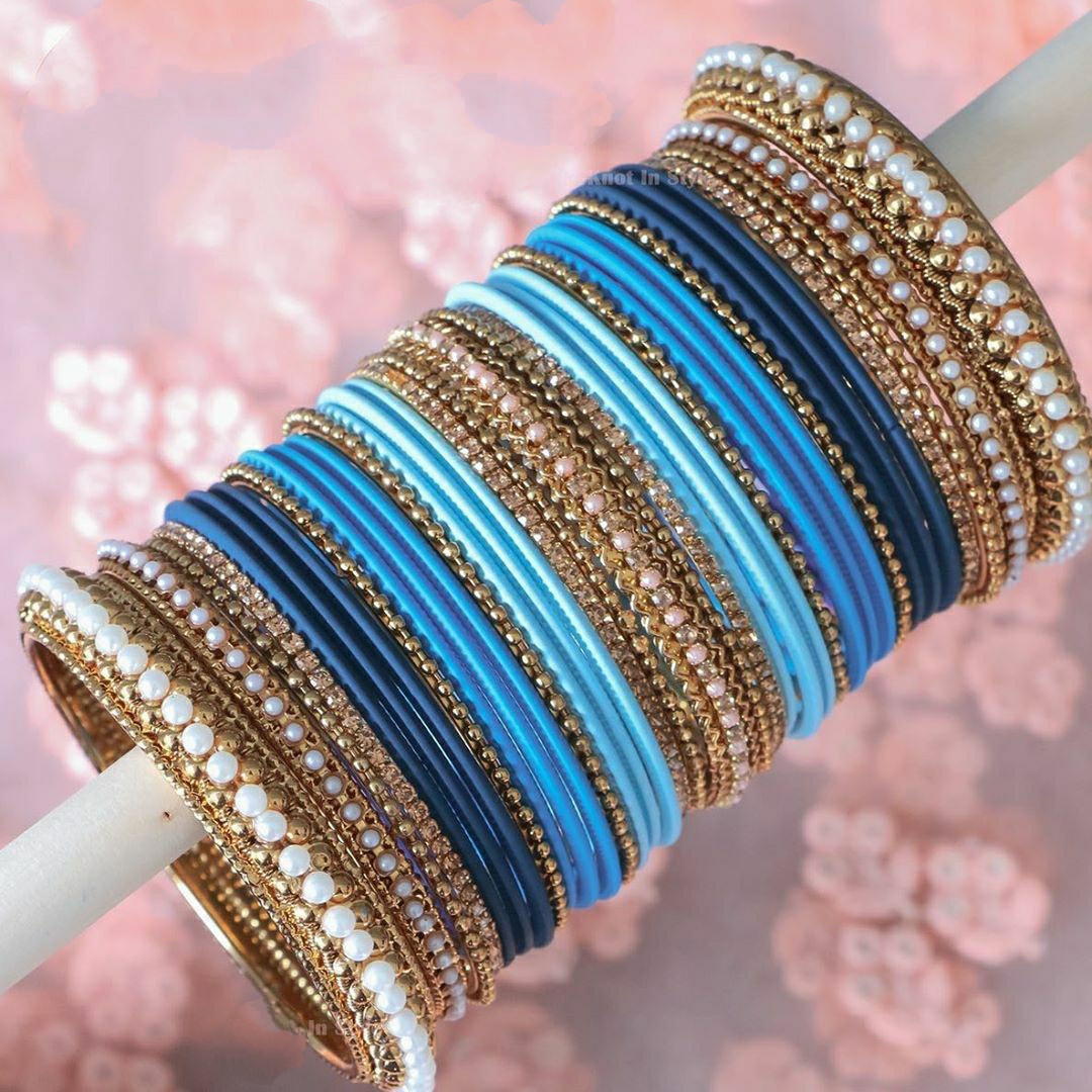 Multi color bangles sets