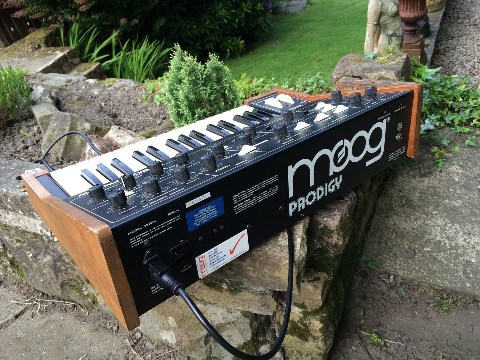 MATRIXSYNTH: Moog Prodigy Synthesizer SN 1601X