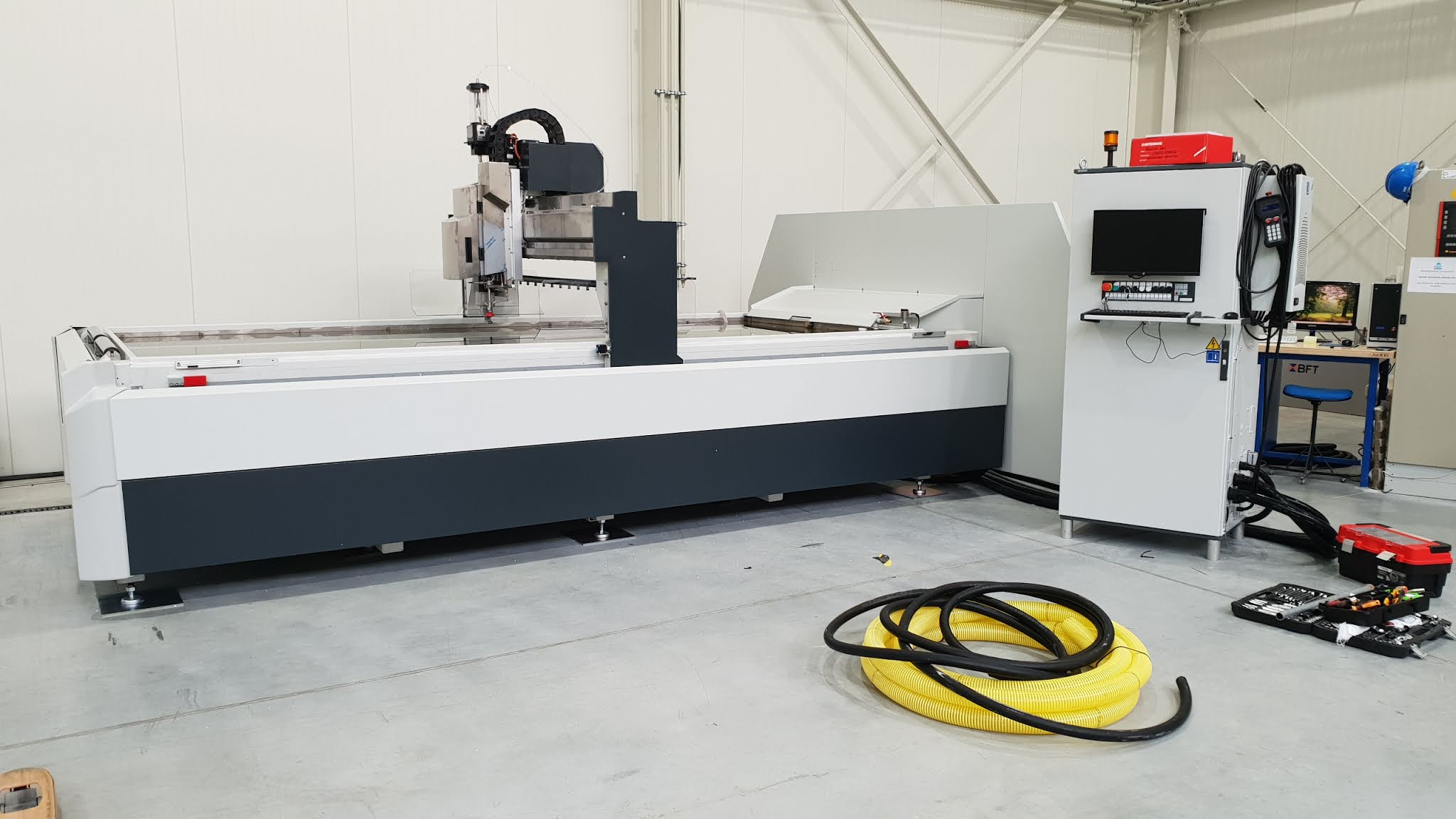 Borawski Krzysztof: Water Jet PRIMUS 184 INTERMAC - moja instalacja