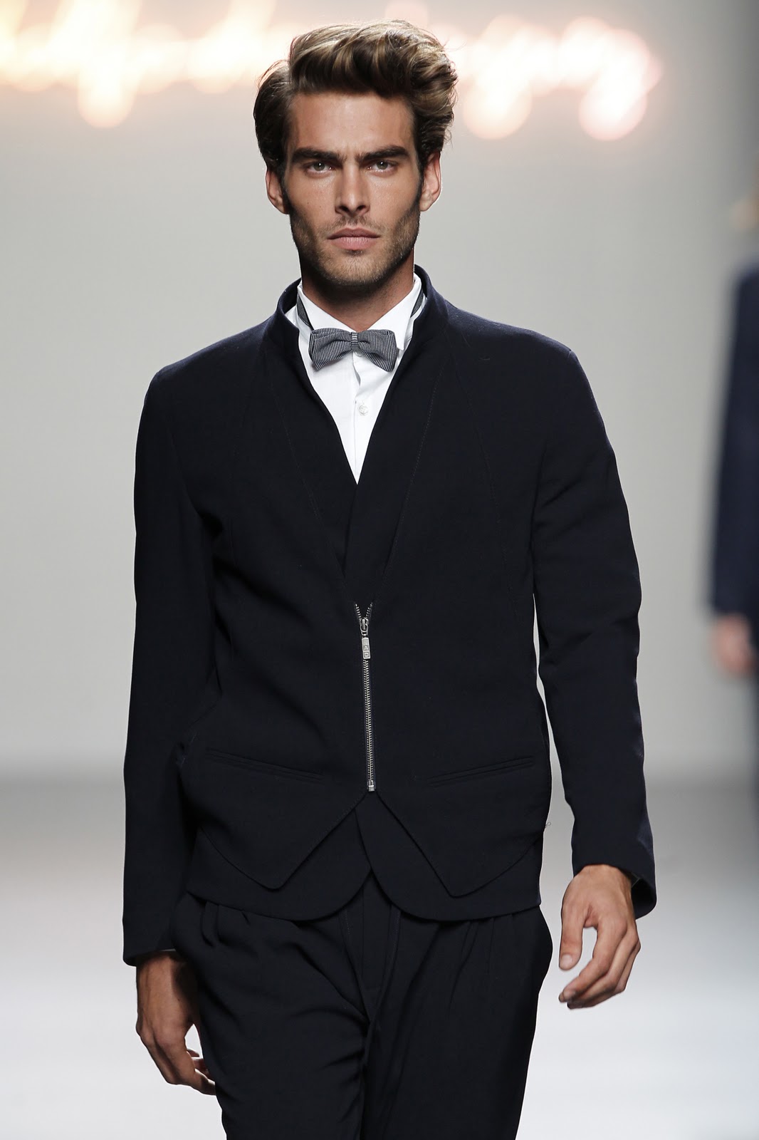 ADOLFO DOMINGUEZ SPRING/SUMMER 2012- CIBELES FASHION WEEK