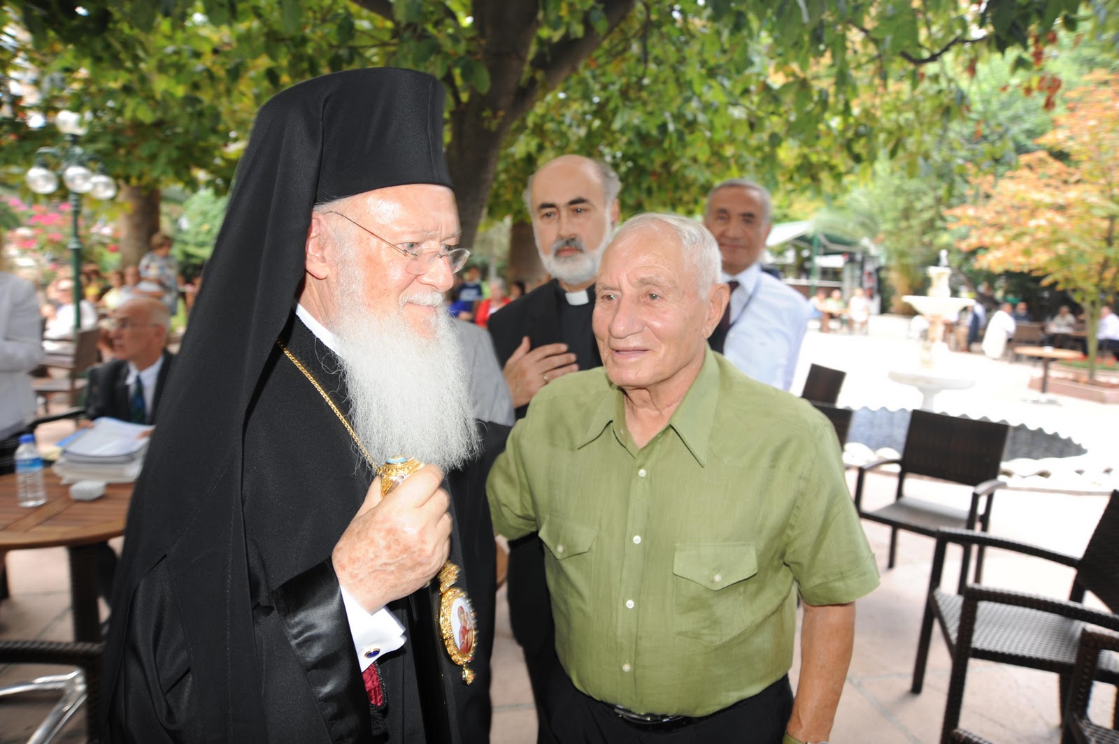 ΦΩΣ ΦΑΝΑΡΙΟΥ: ΕΝΑ ΑΦΙΕΡΩΜΑ ΣΤΟΝ ΜΕΓΑΛΟ ΡΩΜΙΟ ΠΟΔΟΣΦΑΙΡΙΣΤΗ - ΘΡΥΛΟ ...