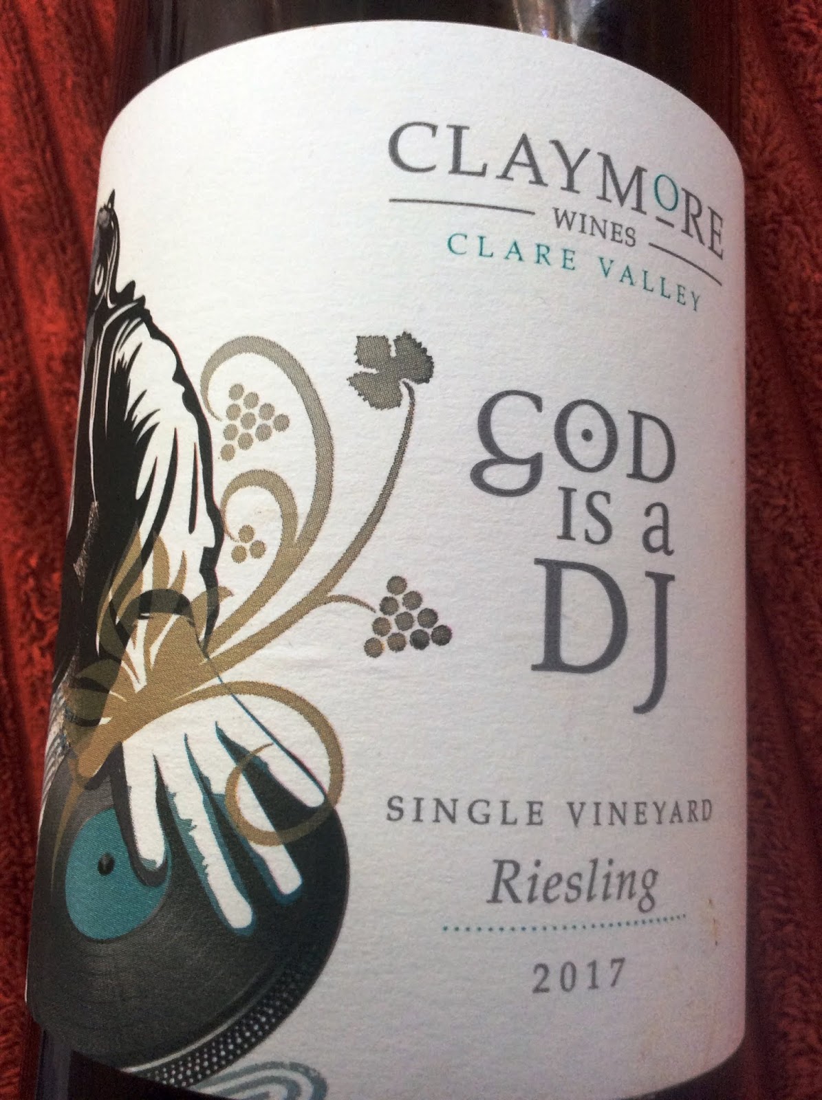 OUTSTANDING WINES .... : DAN MURPHY'S "SECRET SELECTION" NUMBER ONE