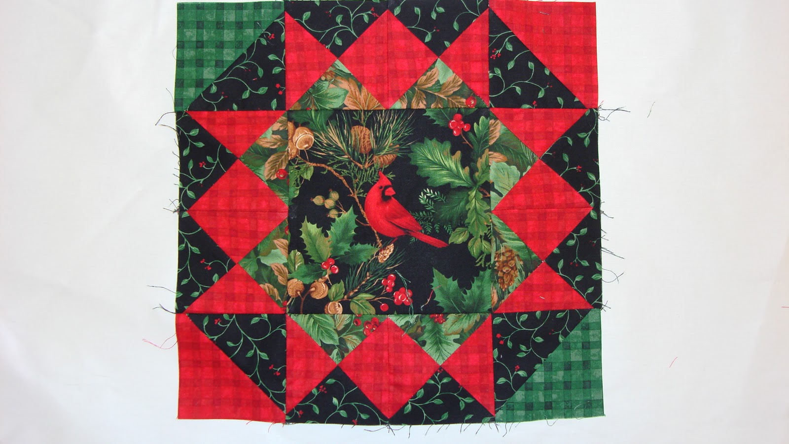 Gabbi Abbi May: Quilt & Pattern Review: CARDINAL in the PINES