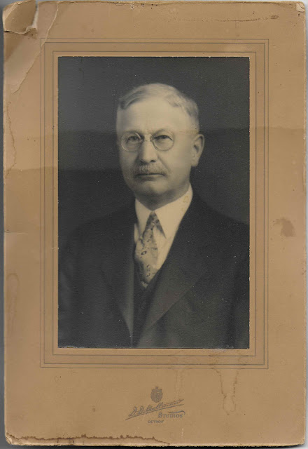 Heirlooms Reunited: Photographs and Birthday Book from the Dunham ...