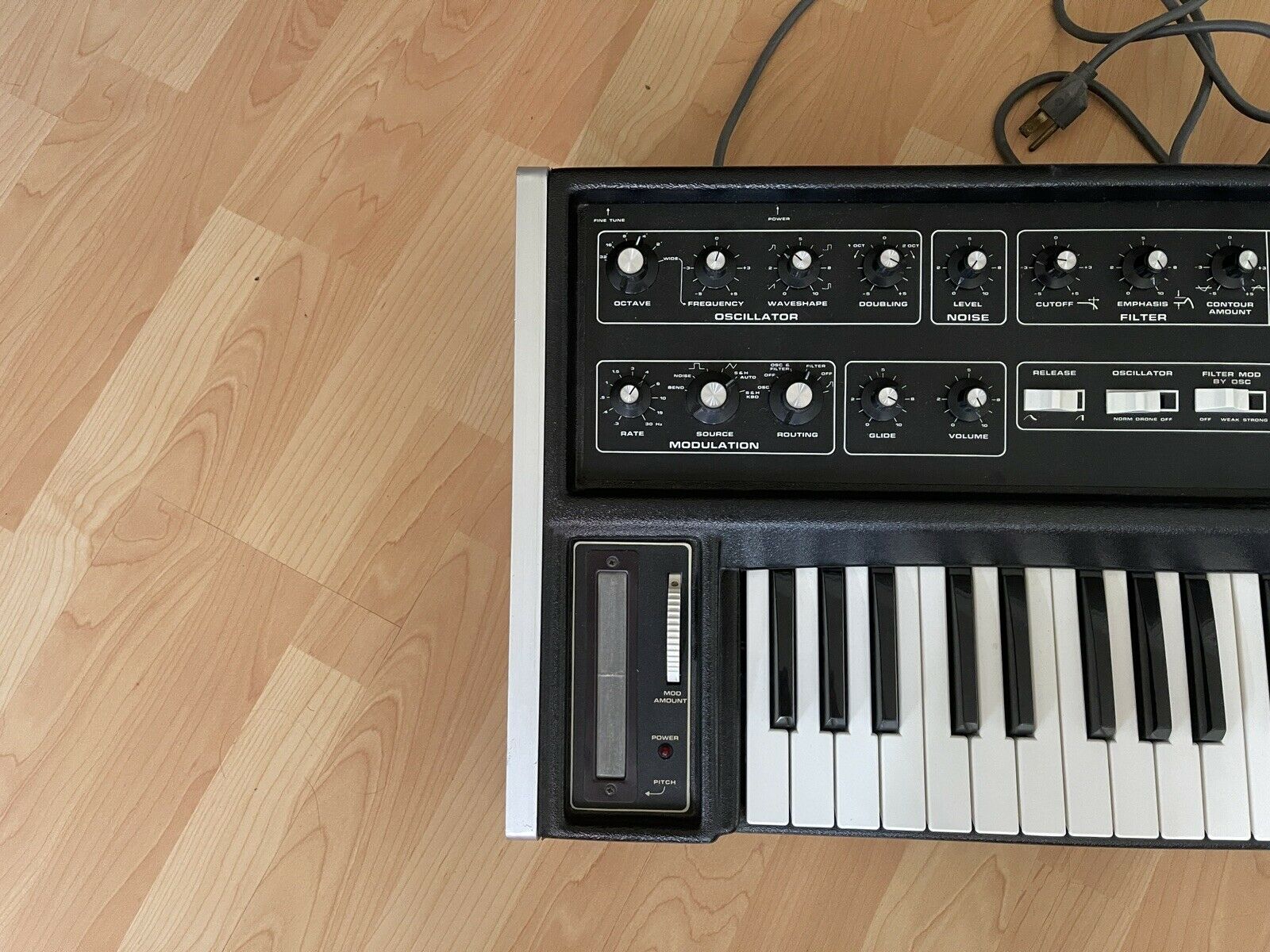 MATRIXSYNTH: Moog Micromoog SN 5914