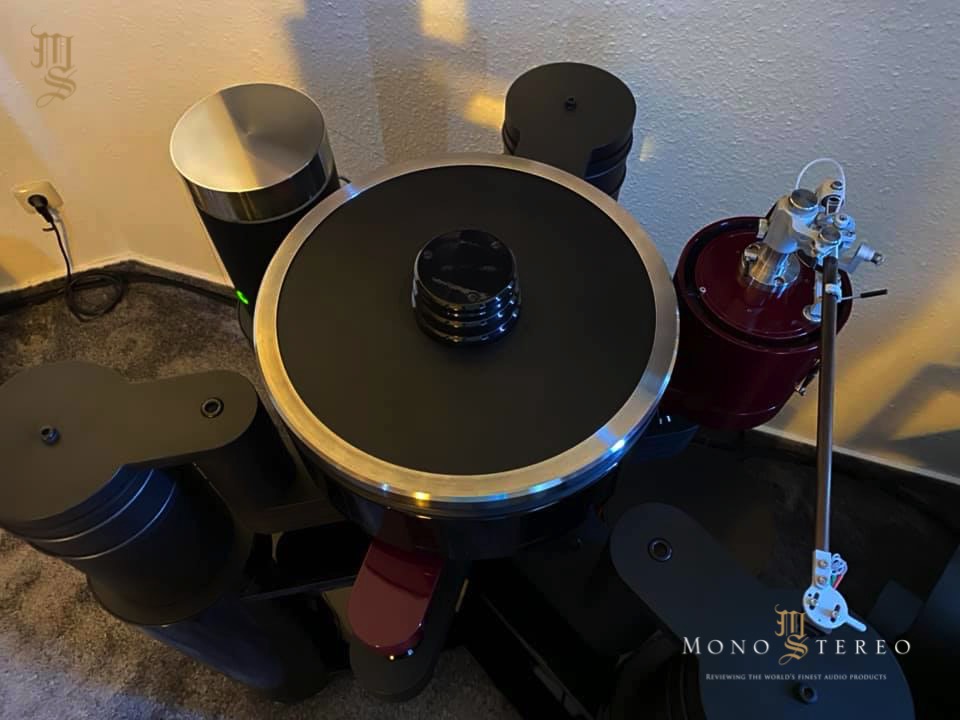 HORNSOLUTIONS ULTIMATE TURNTABLE – M & S | Ultimate High-Fidelity
