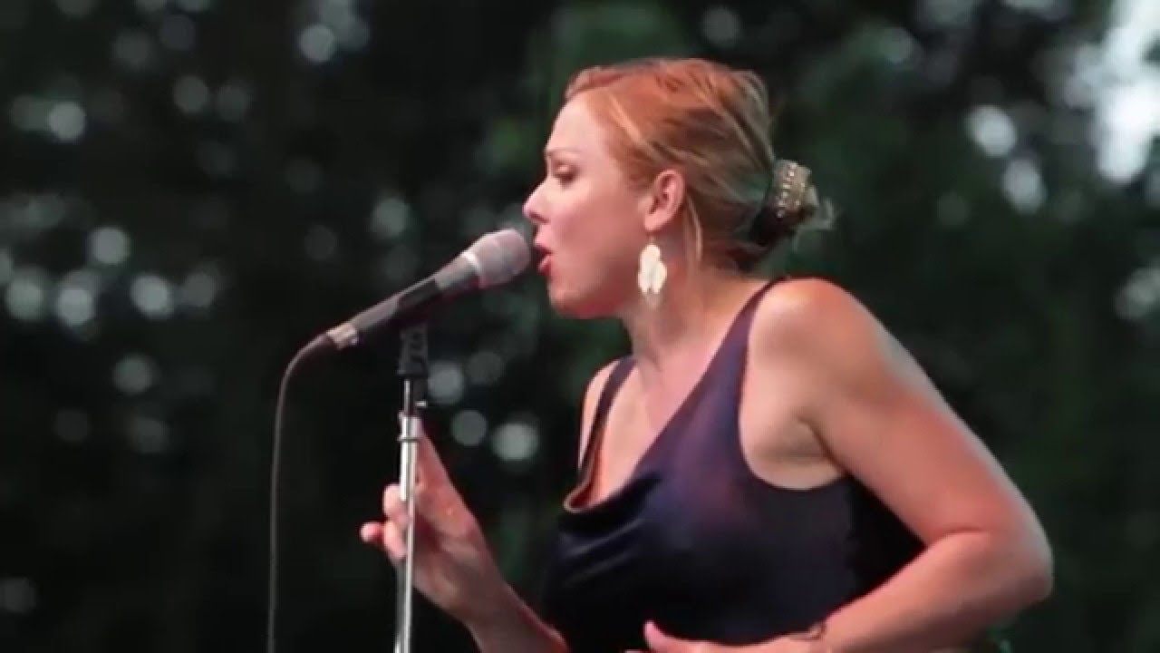 Angélica Italia: Pink Martini (with singer Storm Large) - Amado Mio