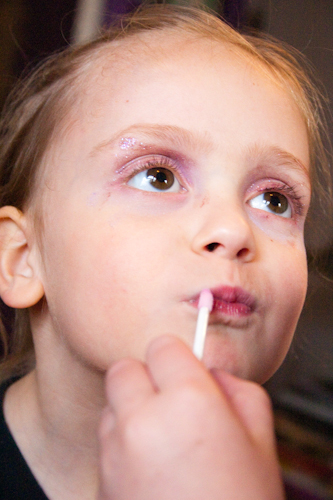 Craft Knife: Make-up Just for Them