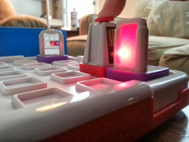 The Puzzle Den: Laser Maze