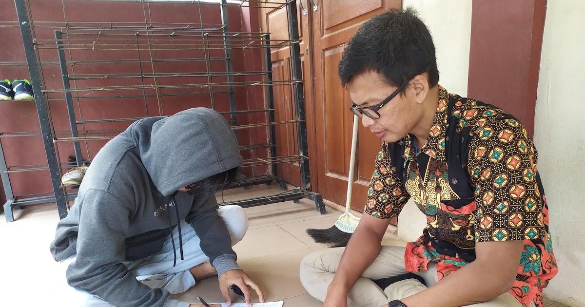 Story telling The Needle Tree - English Karnas