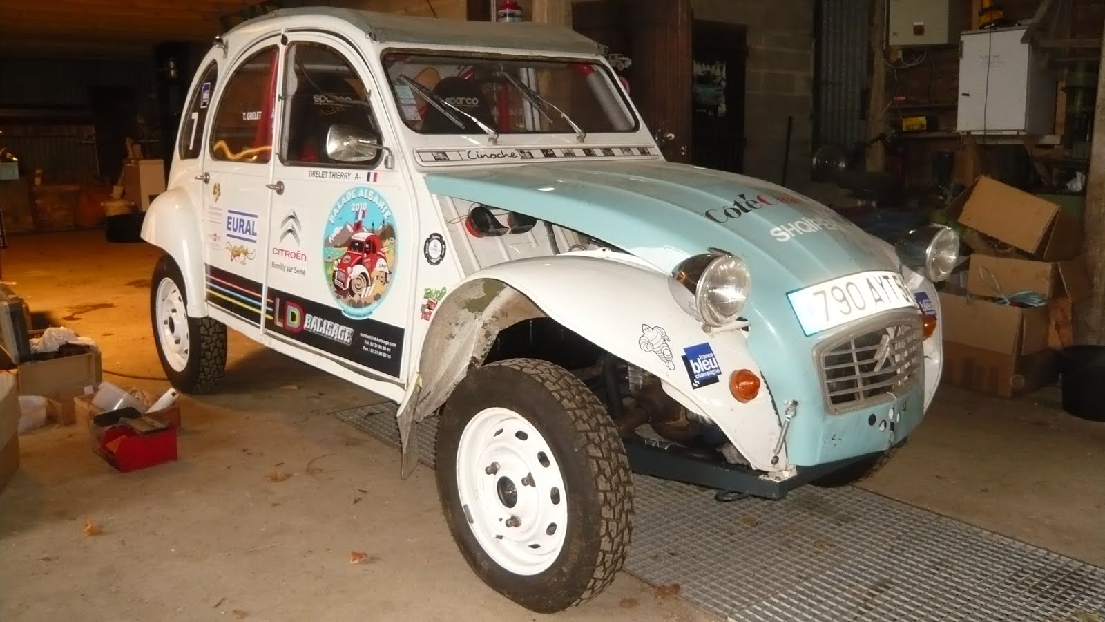 Top Populer 2CV Raid, Ide Istimewa!