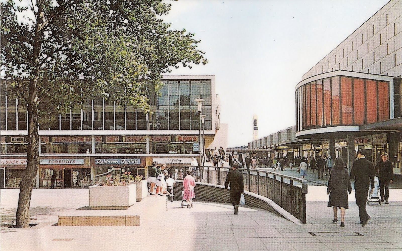 Lisa Horner: Noting the changes to East Walk and East Square.