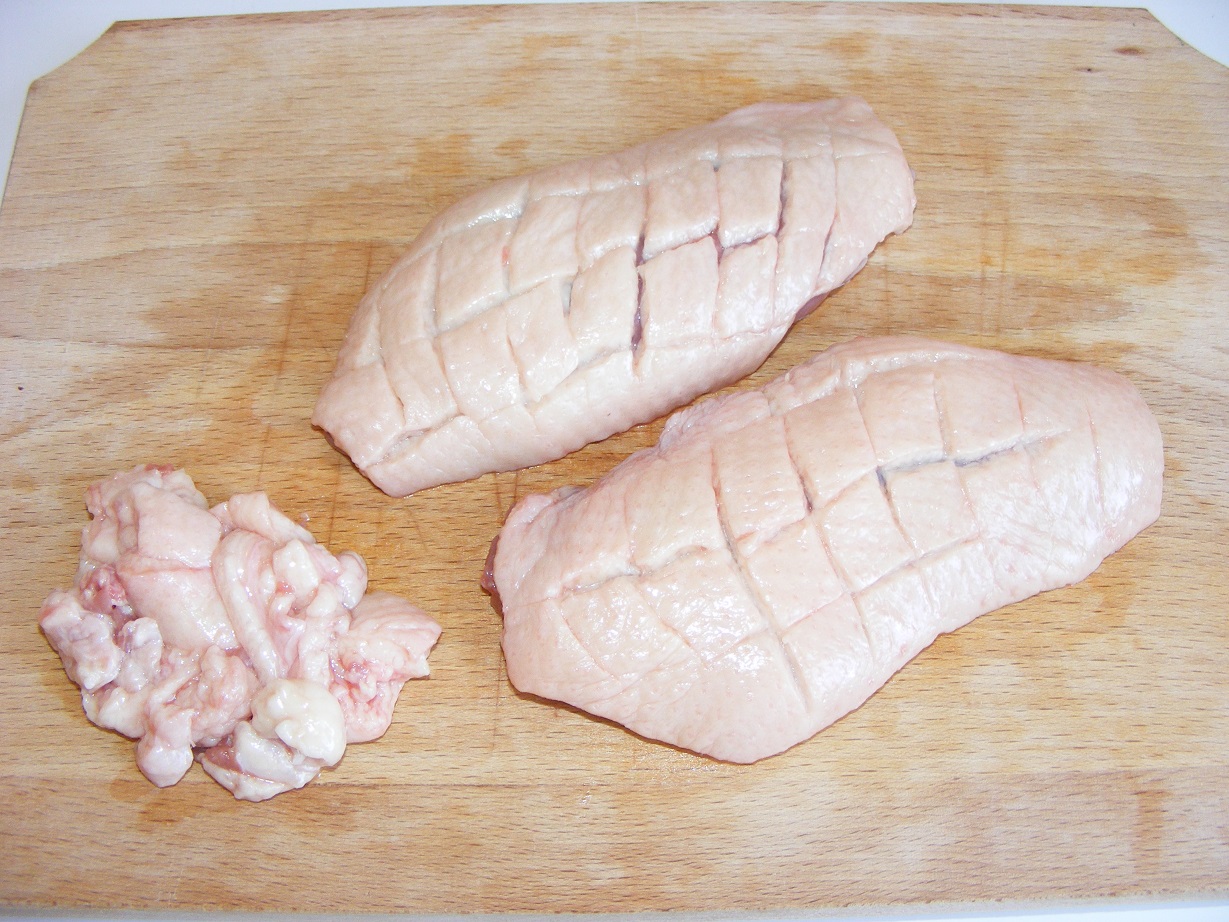 Piept de rata cu prune | Preparatedevis.ro