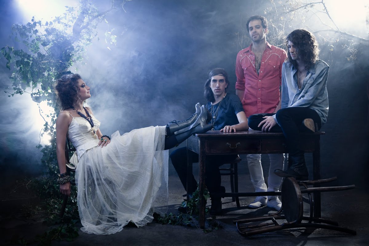 CRYSTAL FIGHTERS - STAR OF LOVE