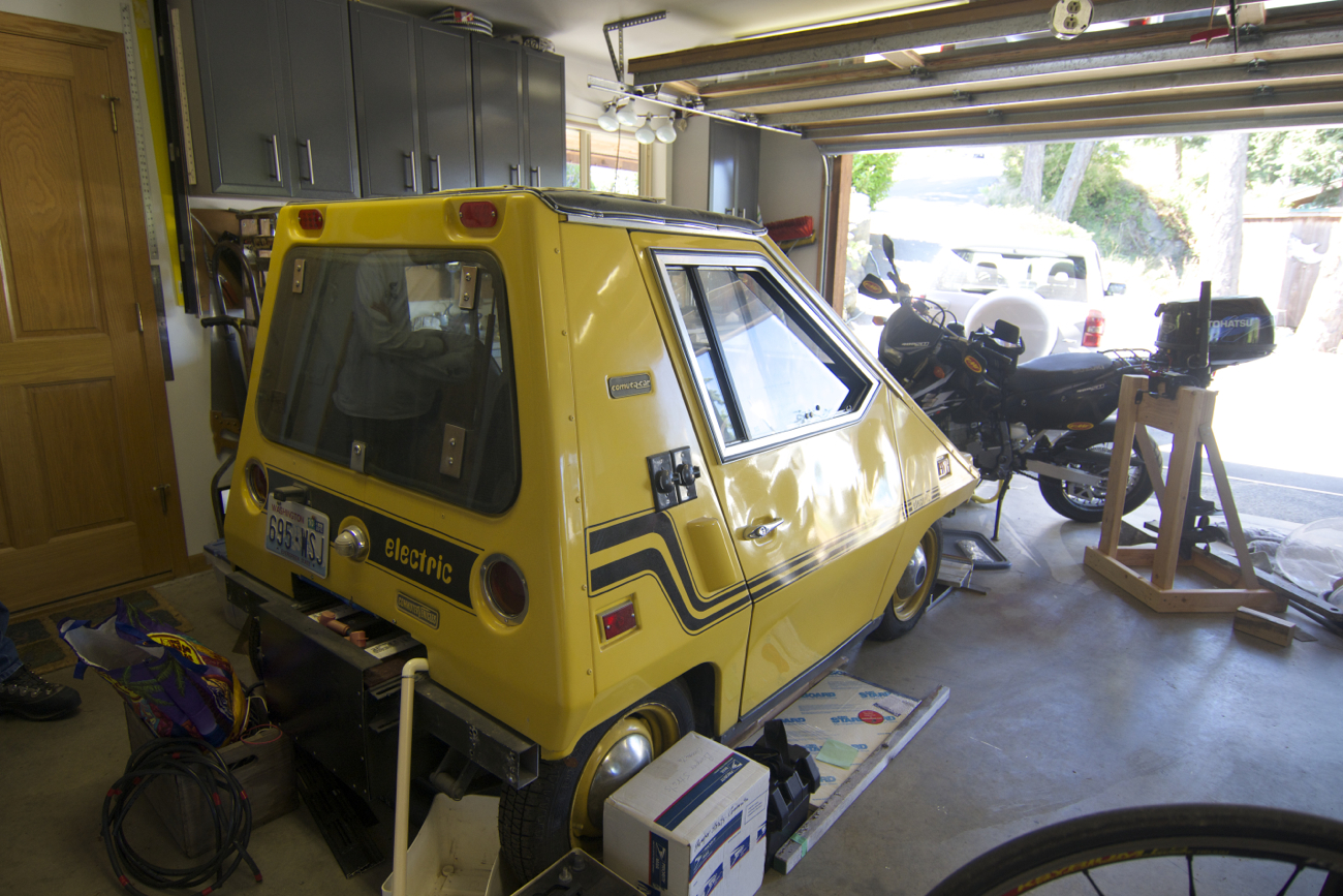 OLD PARKED CARS.: OPC's 3000th Post! 1980 Commuter Vehicles Comuta-Car.