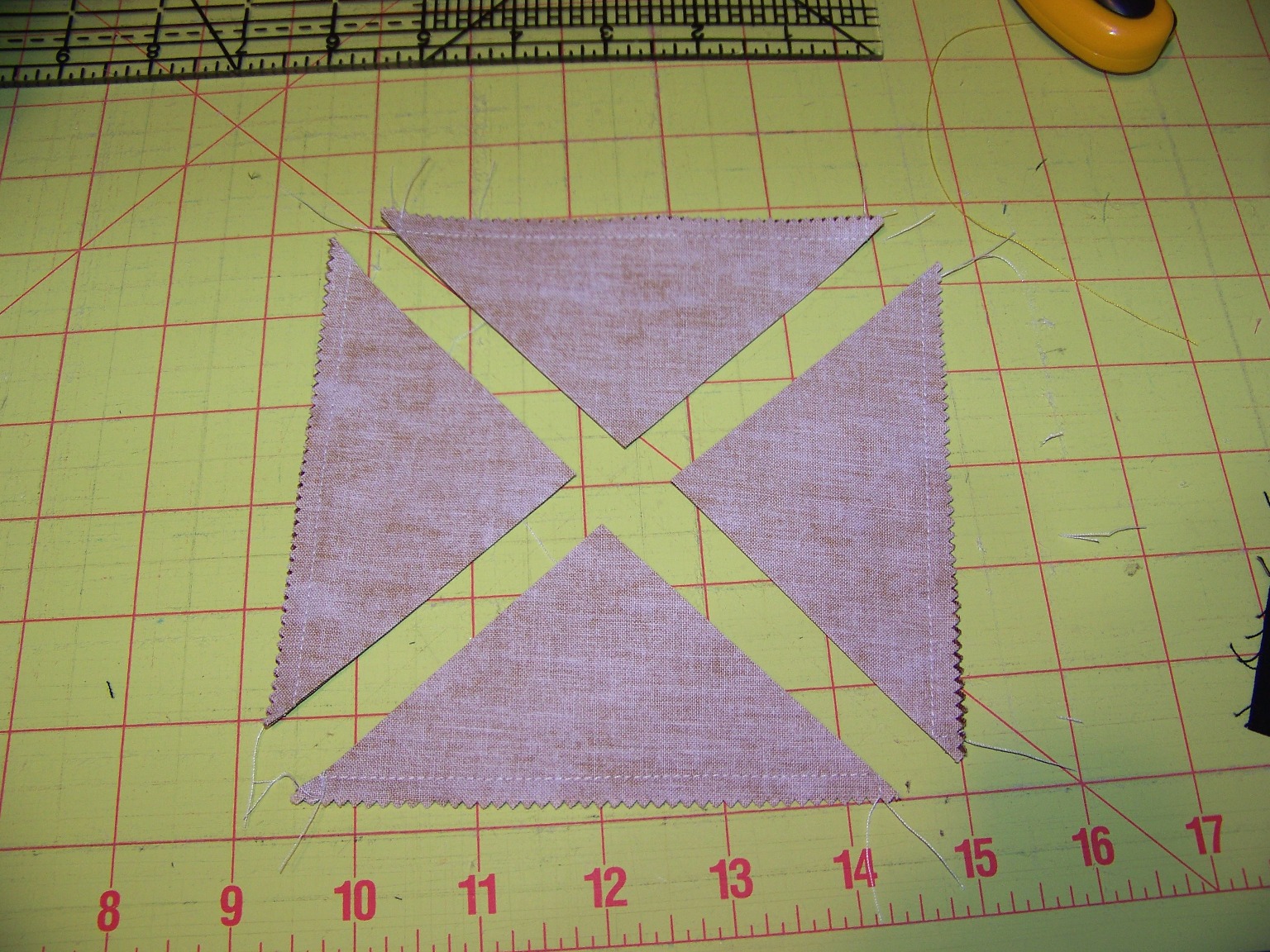 Sew Lux Fabric : Blog: Leaf Block Tutorial