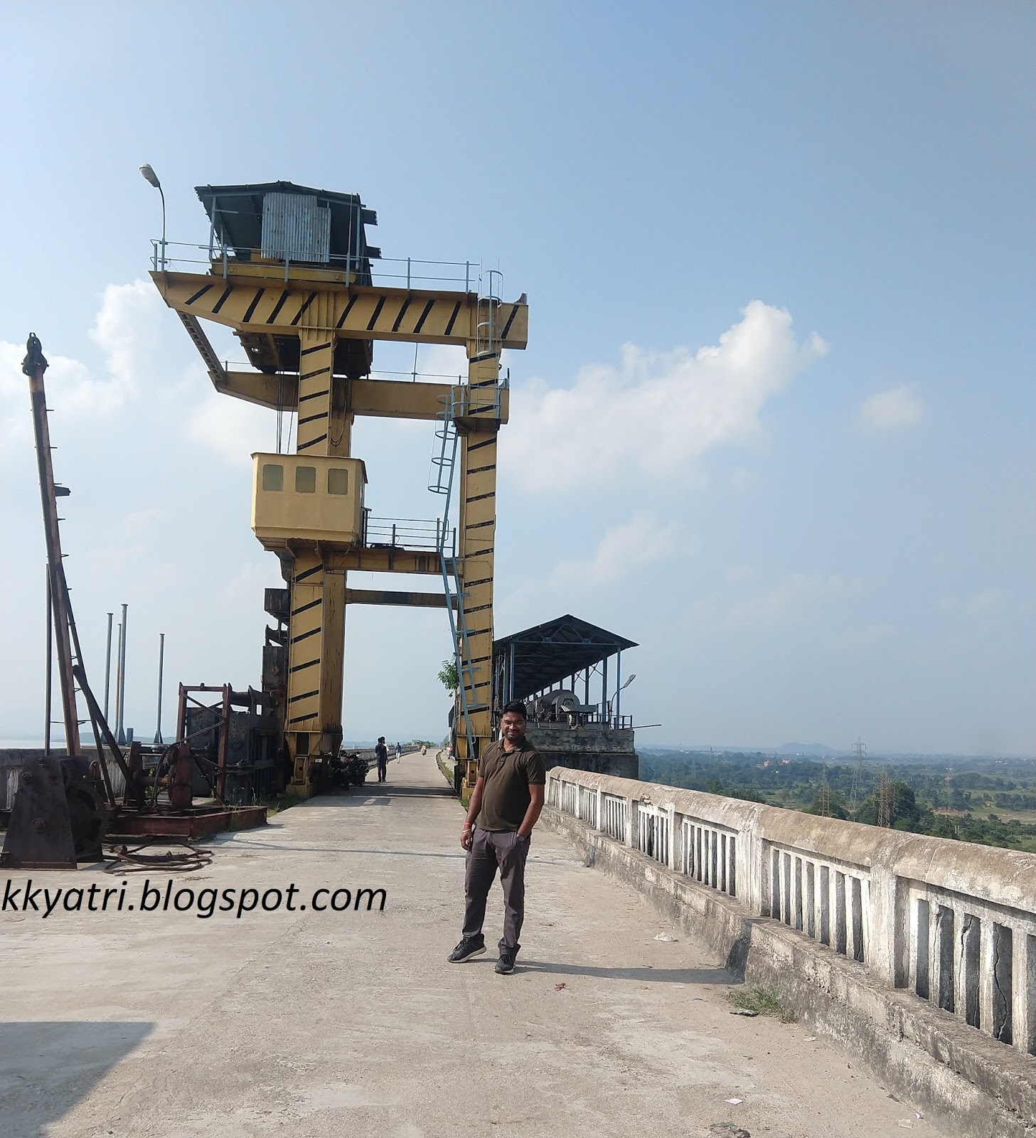 My Journey to Religious Places: Khutta Baba Mandir and The Tenughat Dam
