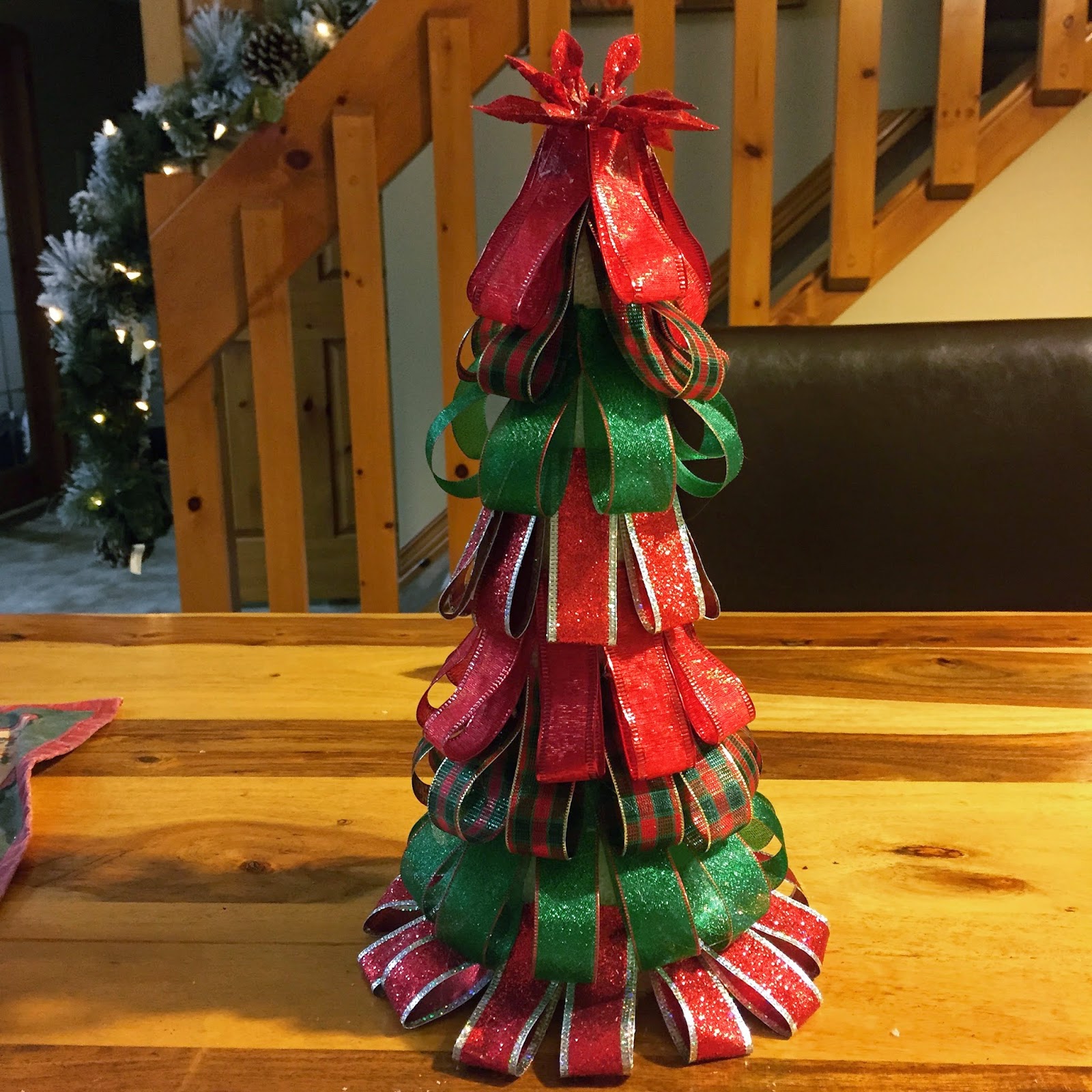 Love The Journey: Festive Ribbon Tree