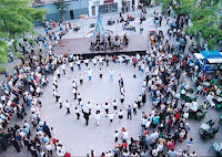 The Catalan Lighthouse: "Fer pinya"