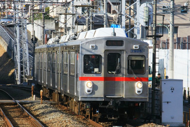 Tokyo Railway Labyrinth: New and Old Trains on the Ikegami Line