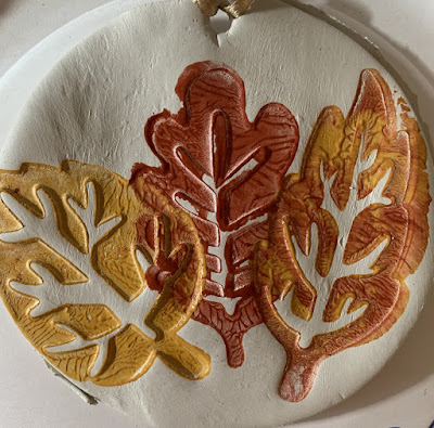 Cute Little Crafty Things: Autumn Leaf Plaques