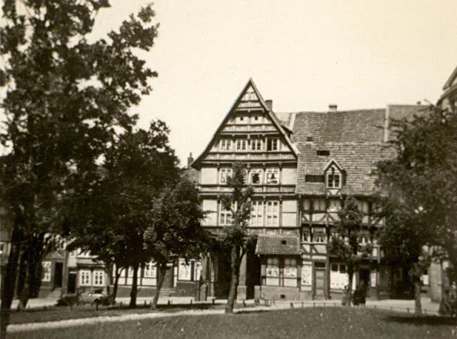 40 Amazing Photos Capture Street Scenes of Germany in the Early 1930s ...