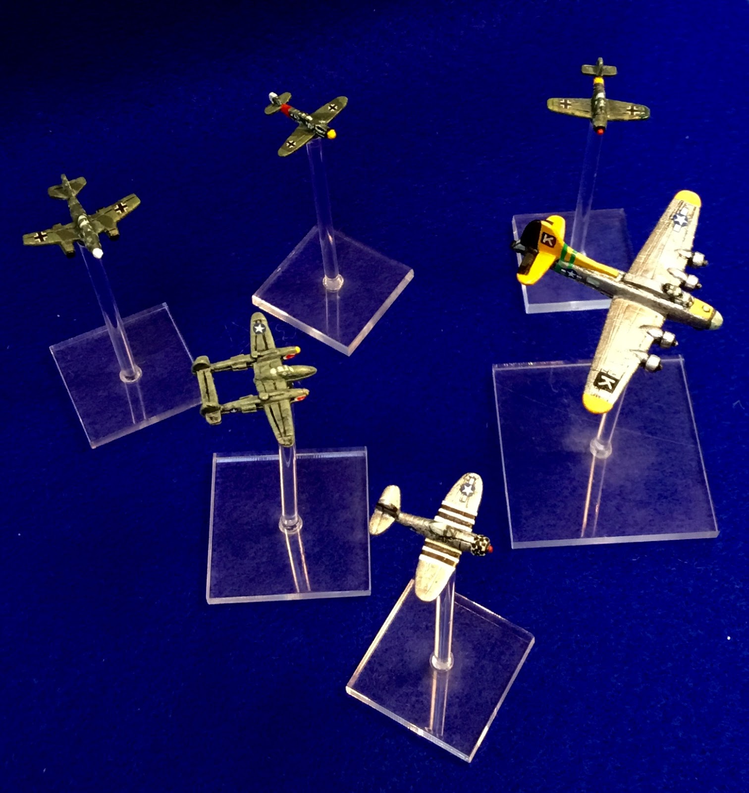 Jim's Wargames Workbench: Acrylic Flight Stands for Target Locked On!