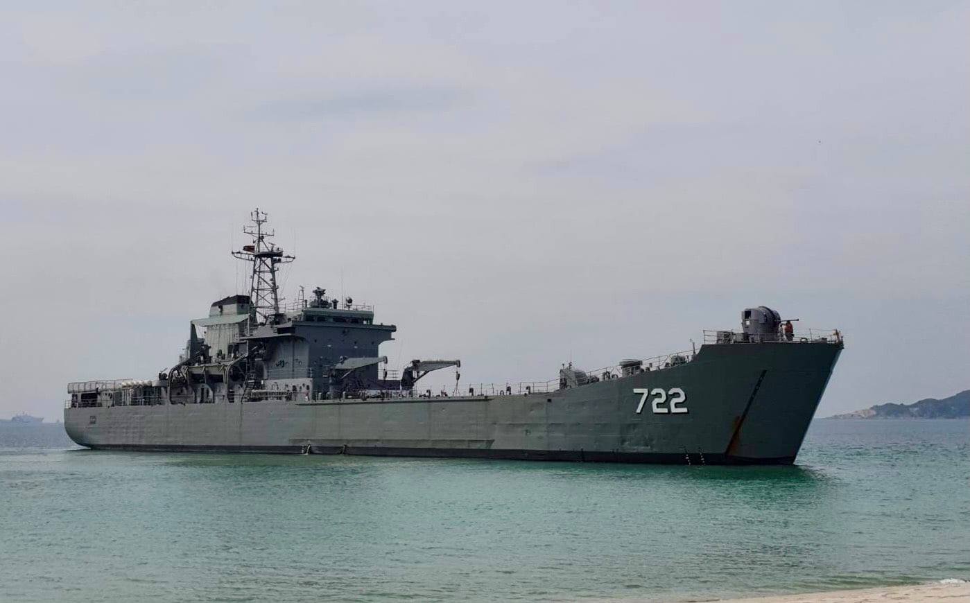 DEFENSE STUDIES: The Royal Thai Navy Conducts Amphibious Combat ...