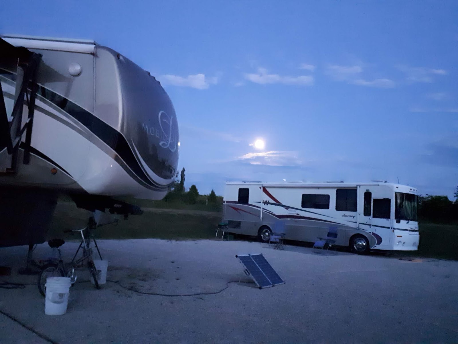 Chillin' with Patsy: Laundry, Keady, Last Happy Hour and Campfire for a ...