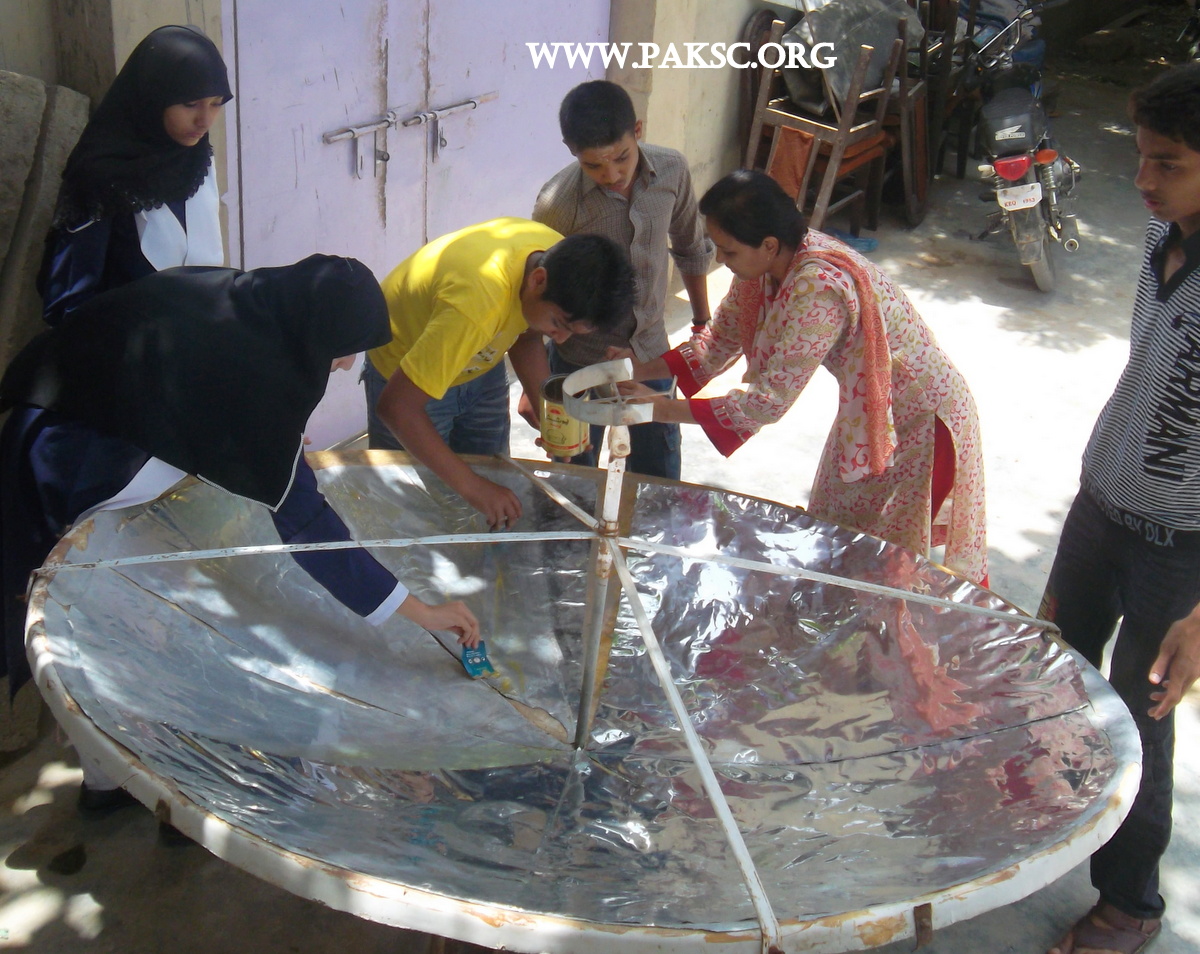 solar cooker, cooking: parabolic solar cooker construction photos from ...